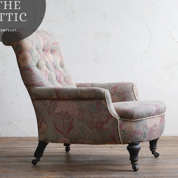 Antique Armchair - howard hammond style. – KONTRAST