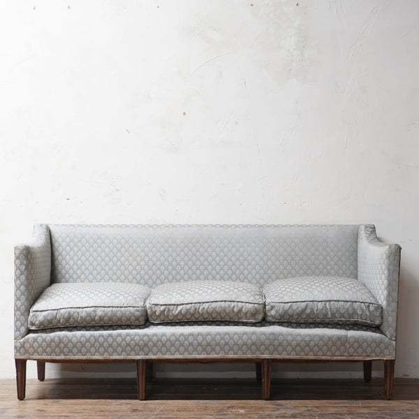 Antique Campaign Sofa - 8 legs – KONTRAST