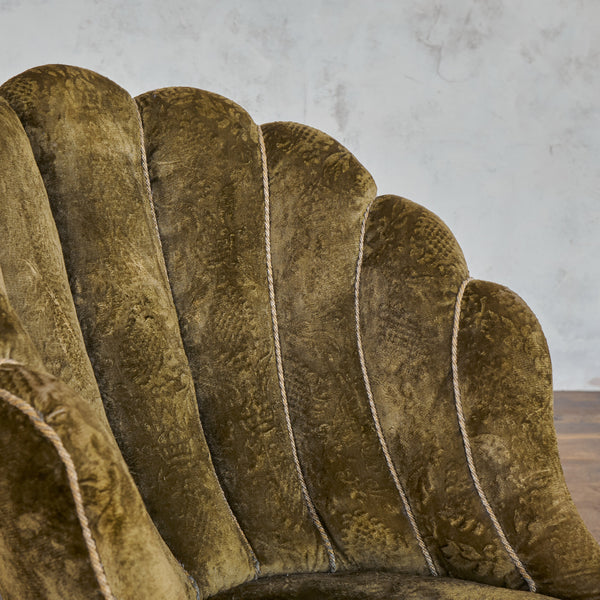 Antique Clam Shell Chair – KONTRAST