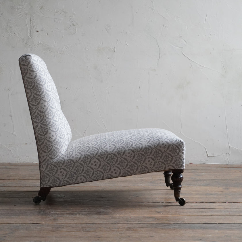 Howard and Sons Bedroom Chair – KONTRAST
