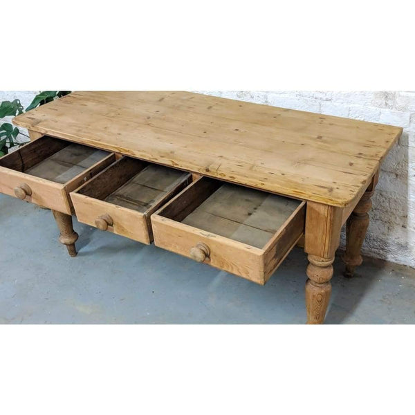 KONTRAST - SOLD Antique Pine Kitchen Prep Table
